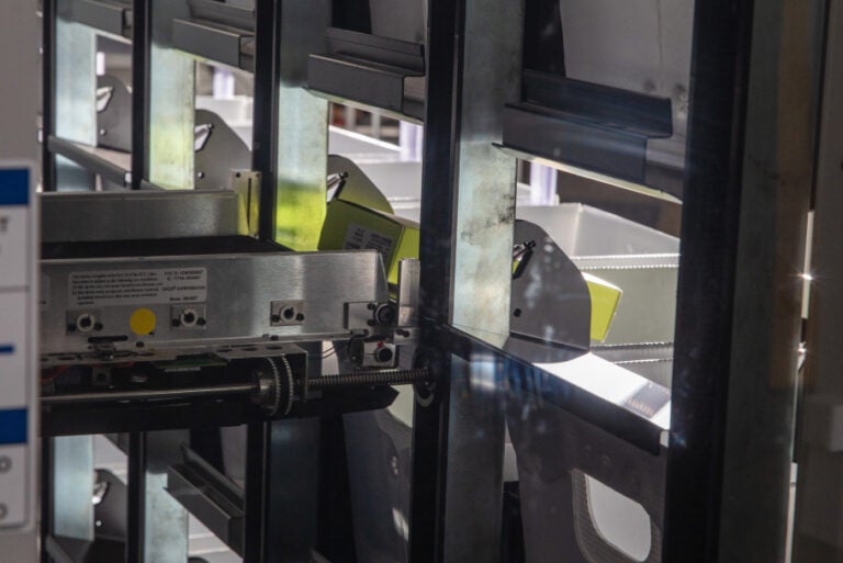 Automated Warehouse Sorting System | OPEX Sure Sort®